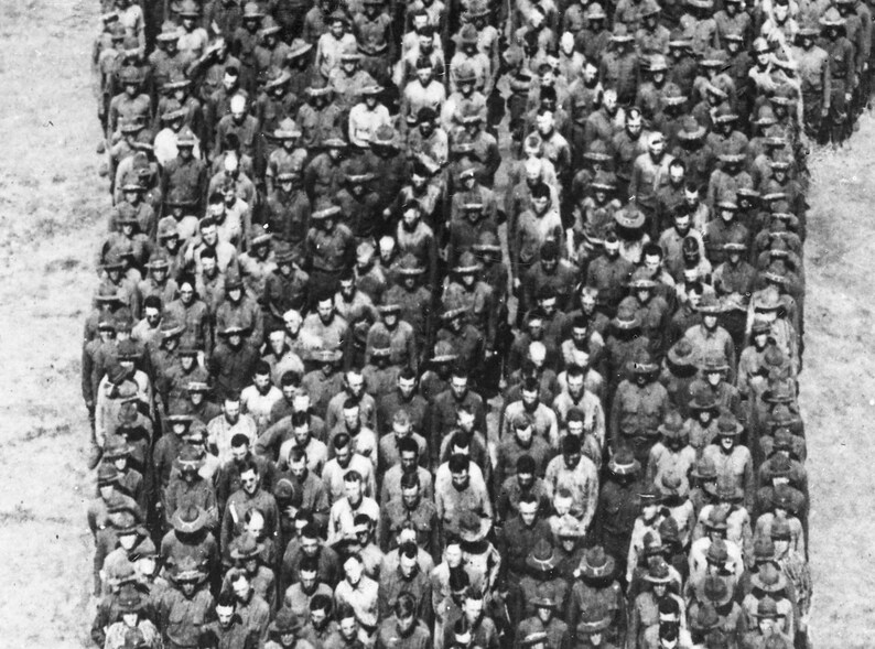 Human Statue of Liberty Print, 18000 People Form Statue of Liberty ...