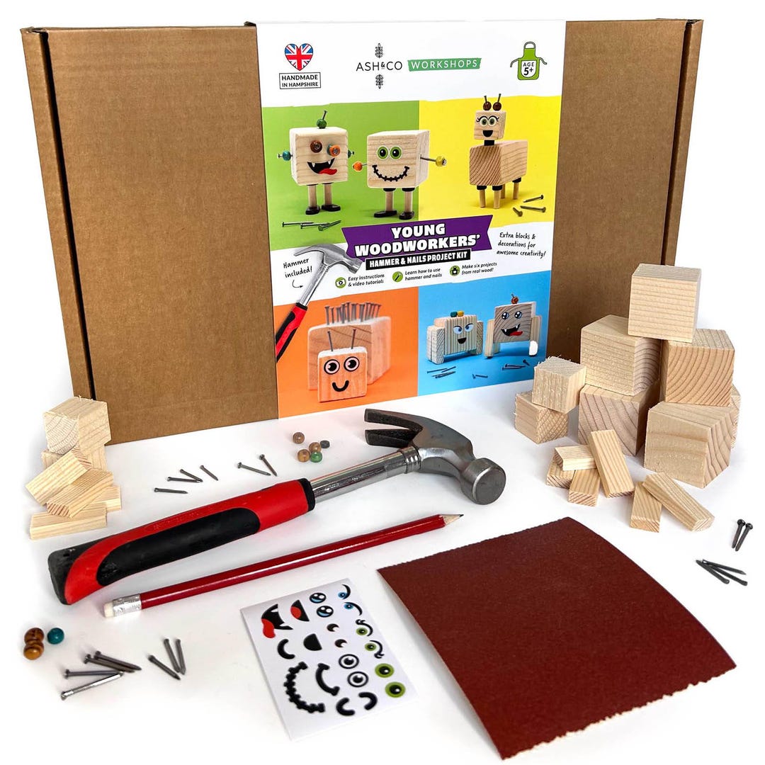 Kids Woodworking Set | Young Woodworkers' Hammer & Nails Project Kit ...