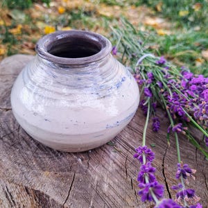 Small Round Ceramic Swirl Vase - Etsy