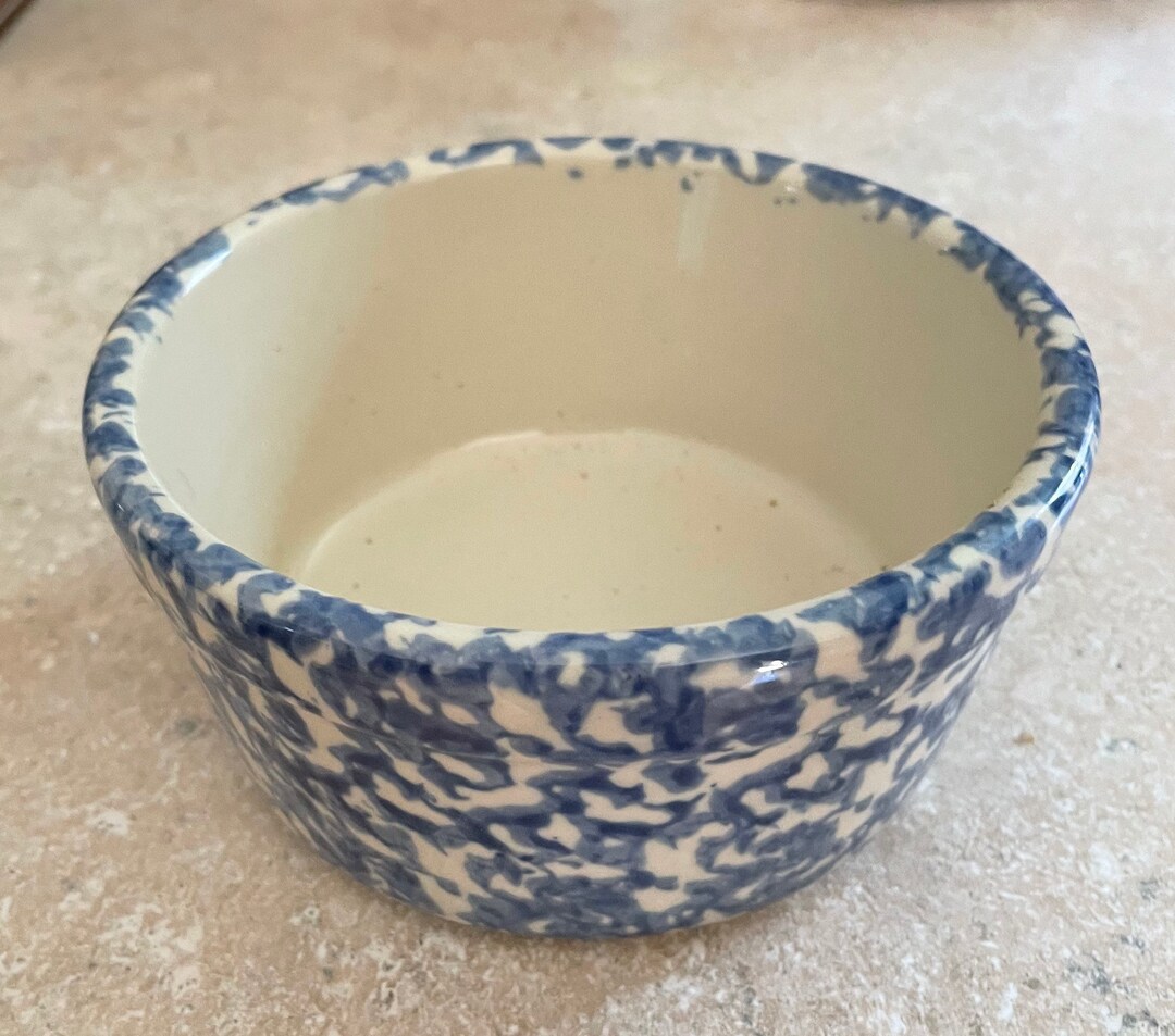Gerald E Henn Workshops Blue Spongeware Bowl Roseville Ohio USA - Etsy