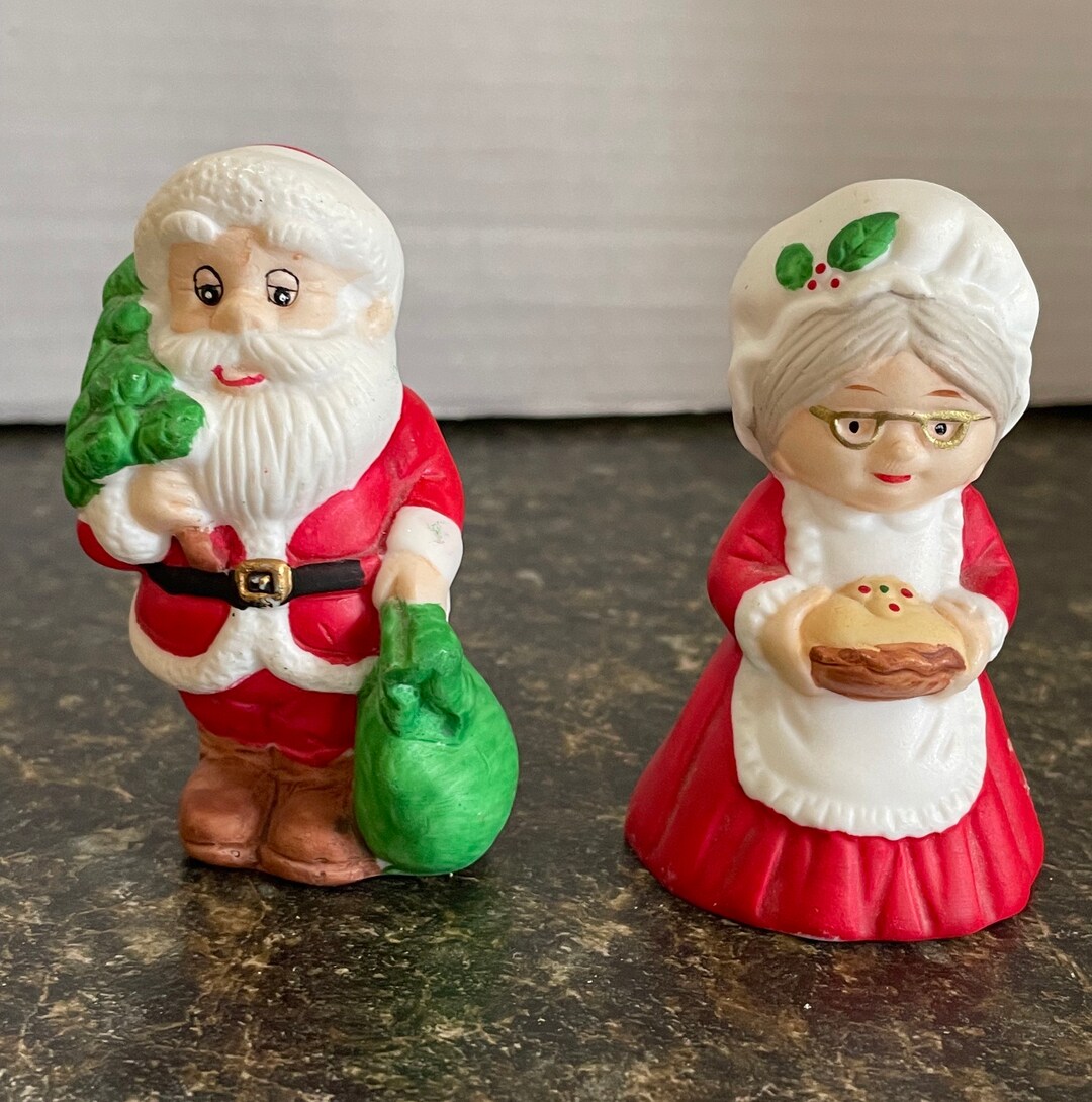 Vintage Russ Mr & Mrs Santa Claus Slat and Pepper Shakers Made in ...