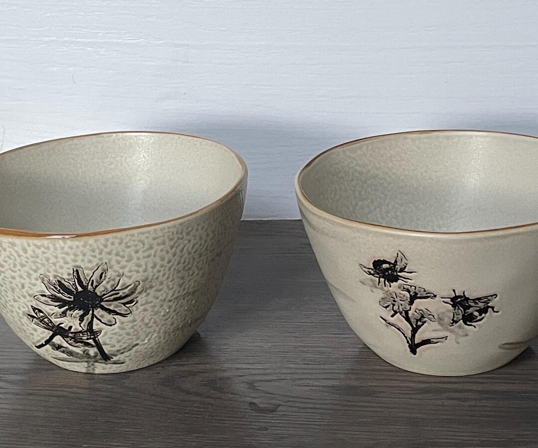 Spectrum Designz Glazed Daisy Bee Bowls - Etsy