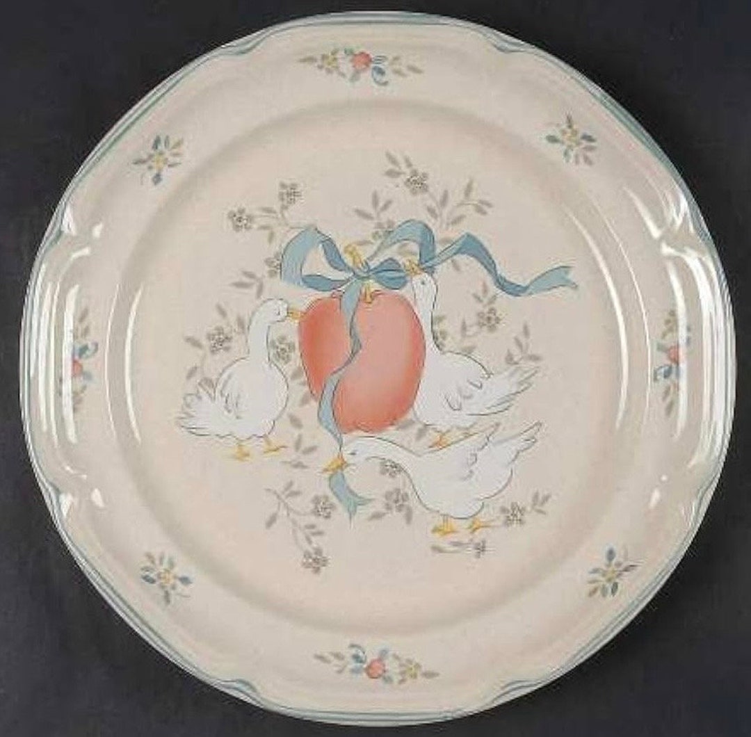 Marmalade Dinner Plate by International White Ducks With Apple & Ribbon ...