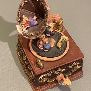 Dancing Mice Mouse Phonograph Music Box - Etsy