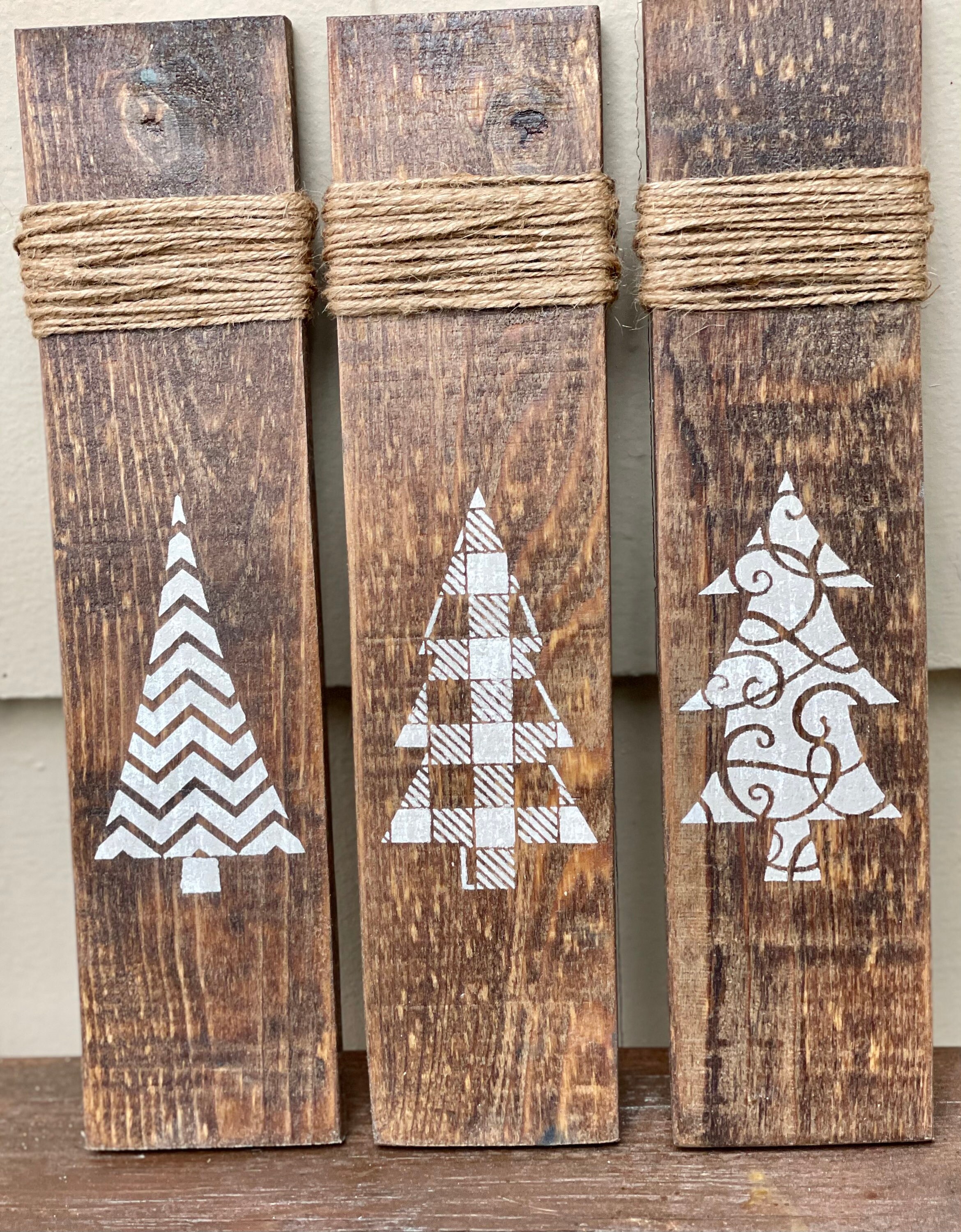 Rustic Christmas Tree Signs / Rustic Christmas Decor / - Etsy