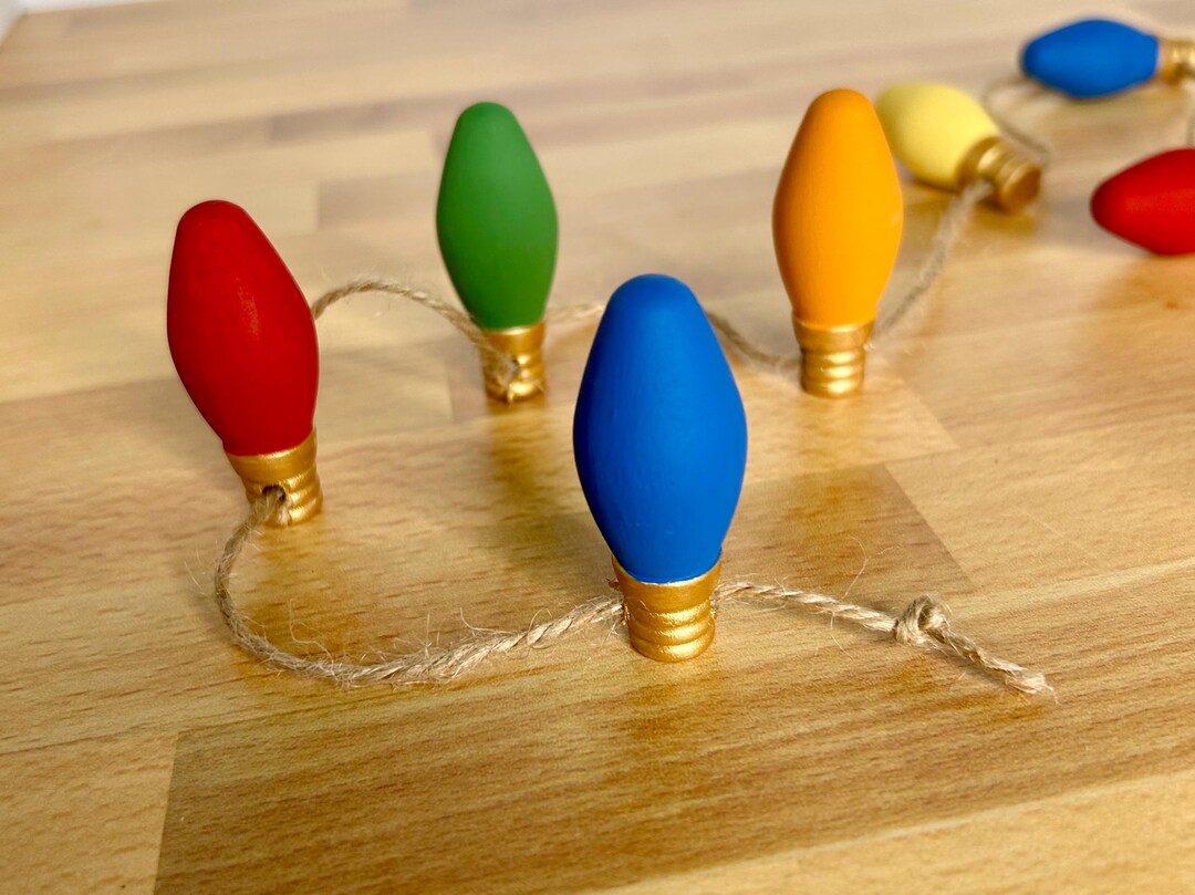 Christmas Light Bulbs Garland / Christmas Garland / Christmas Decor - Etsy