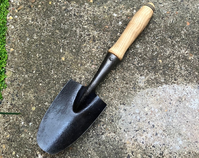 Lovely Restored Old Classic English Garden Trowel - Etsy