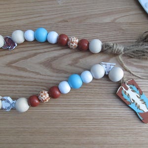 Western Cowgirl Wood Bead Garland With Boot & Highland Cow Sign - Etsy