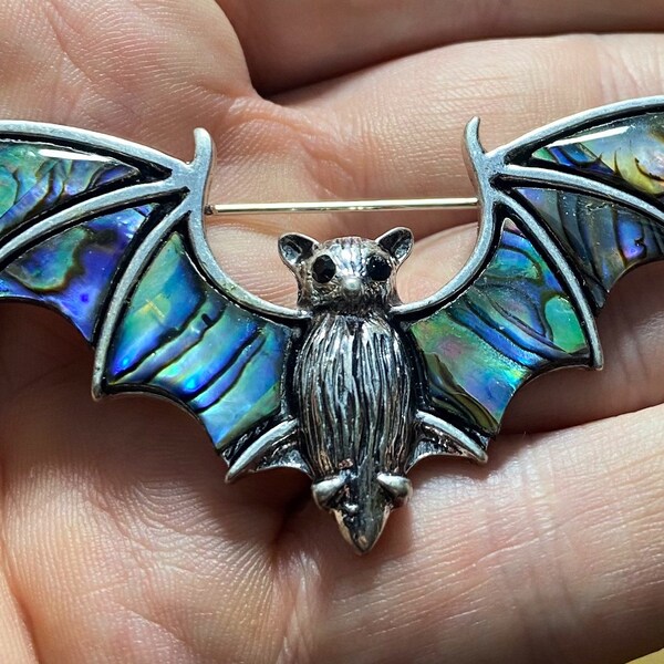 Bat Brooch - Etsy