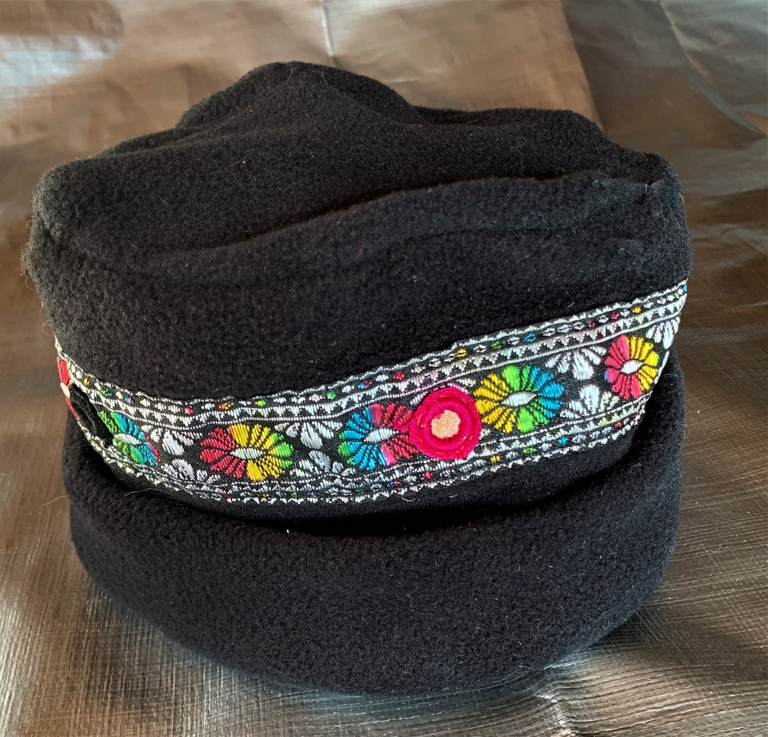 DIGME Designer Black Malden Mills Polar Fleece With Funky India Trim ...