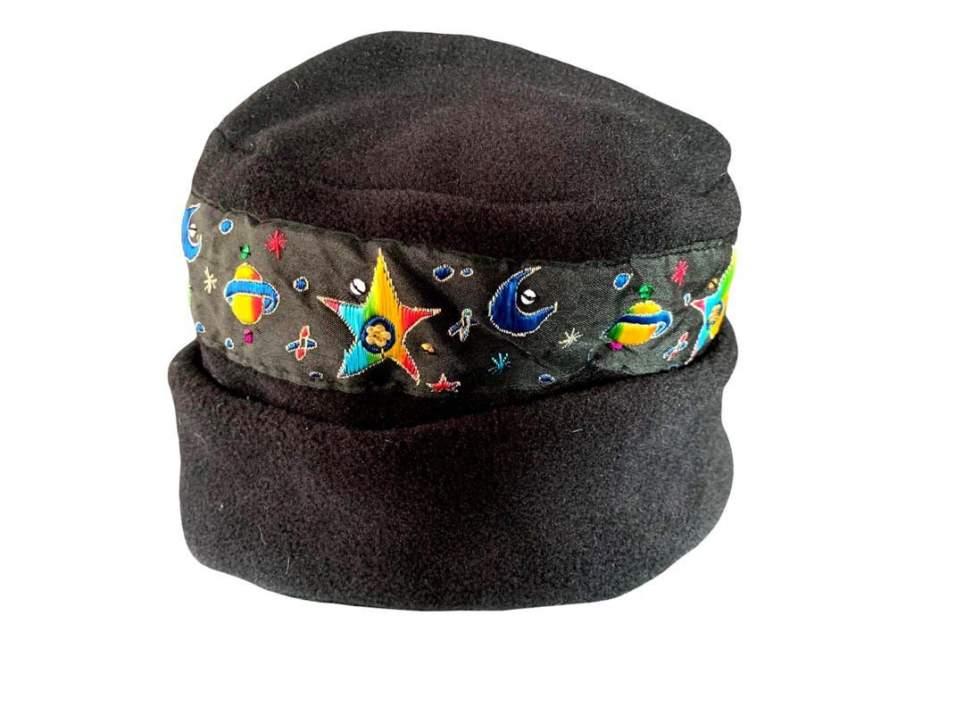 DIGME Desighner Womens Black Polar Fleece With Funky Celestial India ...
