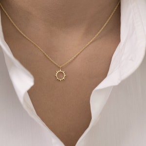 14K Solid Gold Sun Pendant Necklace: Minimalist Sunburst Jewelry - Etsy