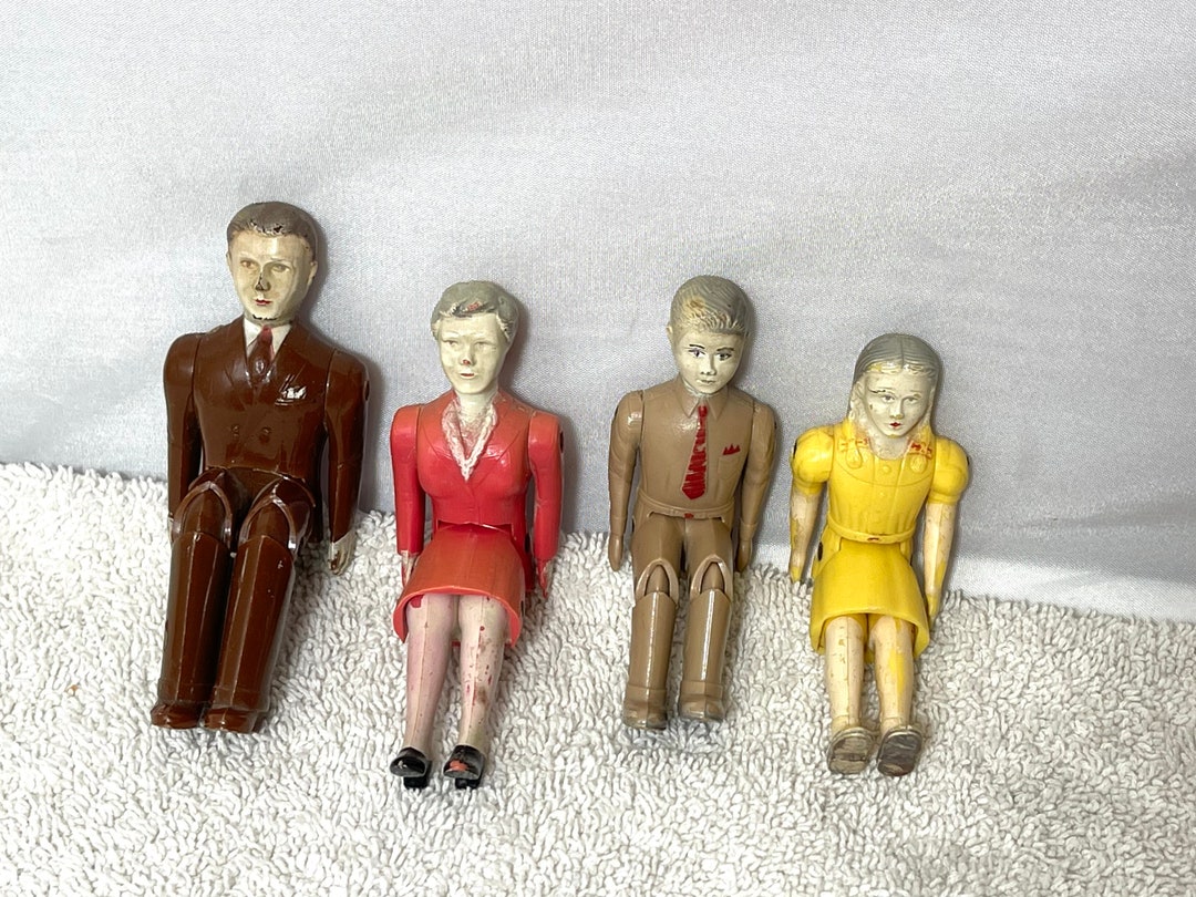 Vintage Dollhouse Dolls Set of 4 Dolls - Etsy