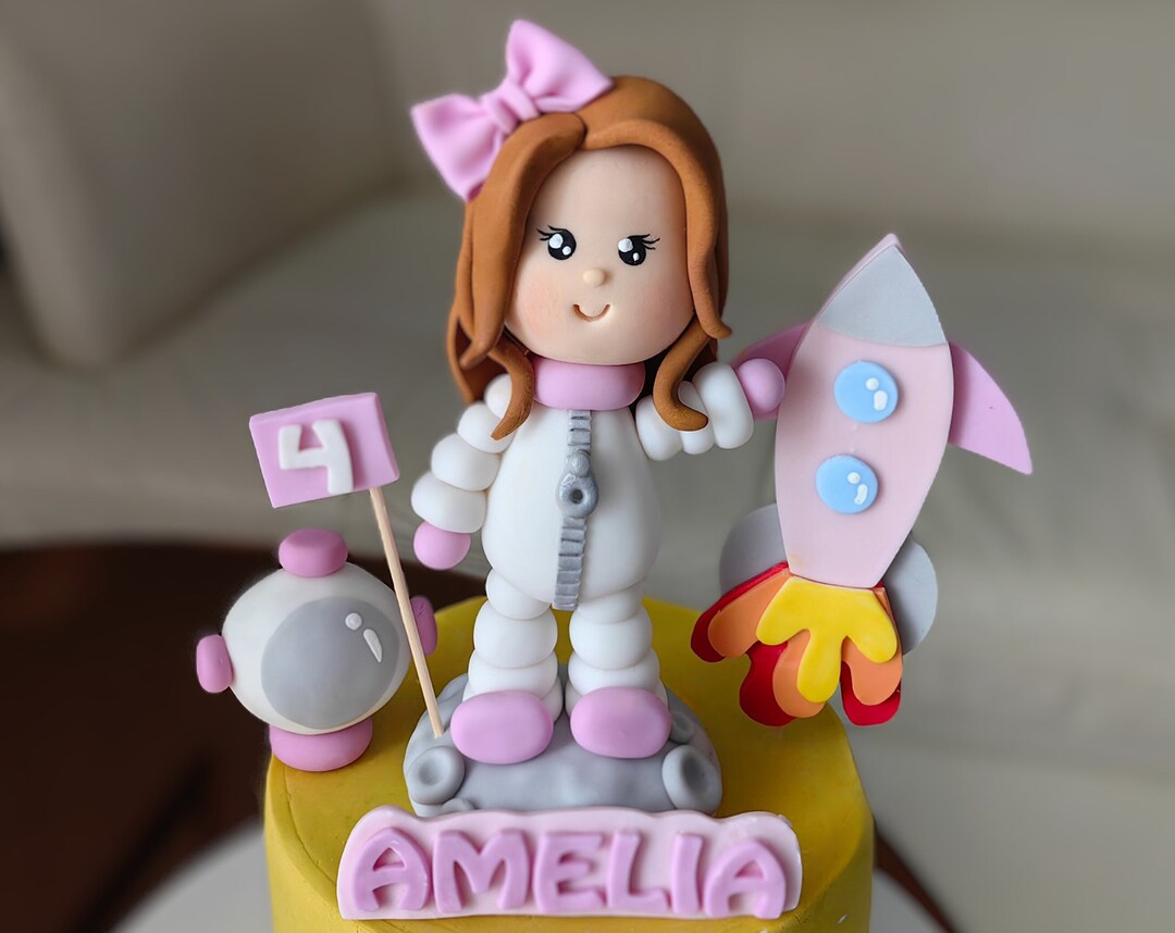 Girl Astronaut Cake Topper Fondant or Cold Porcelain / Space Cake ...