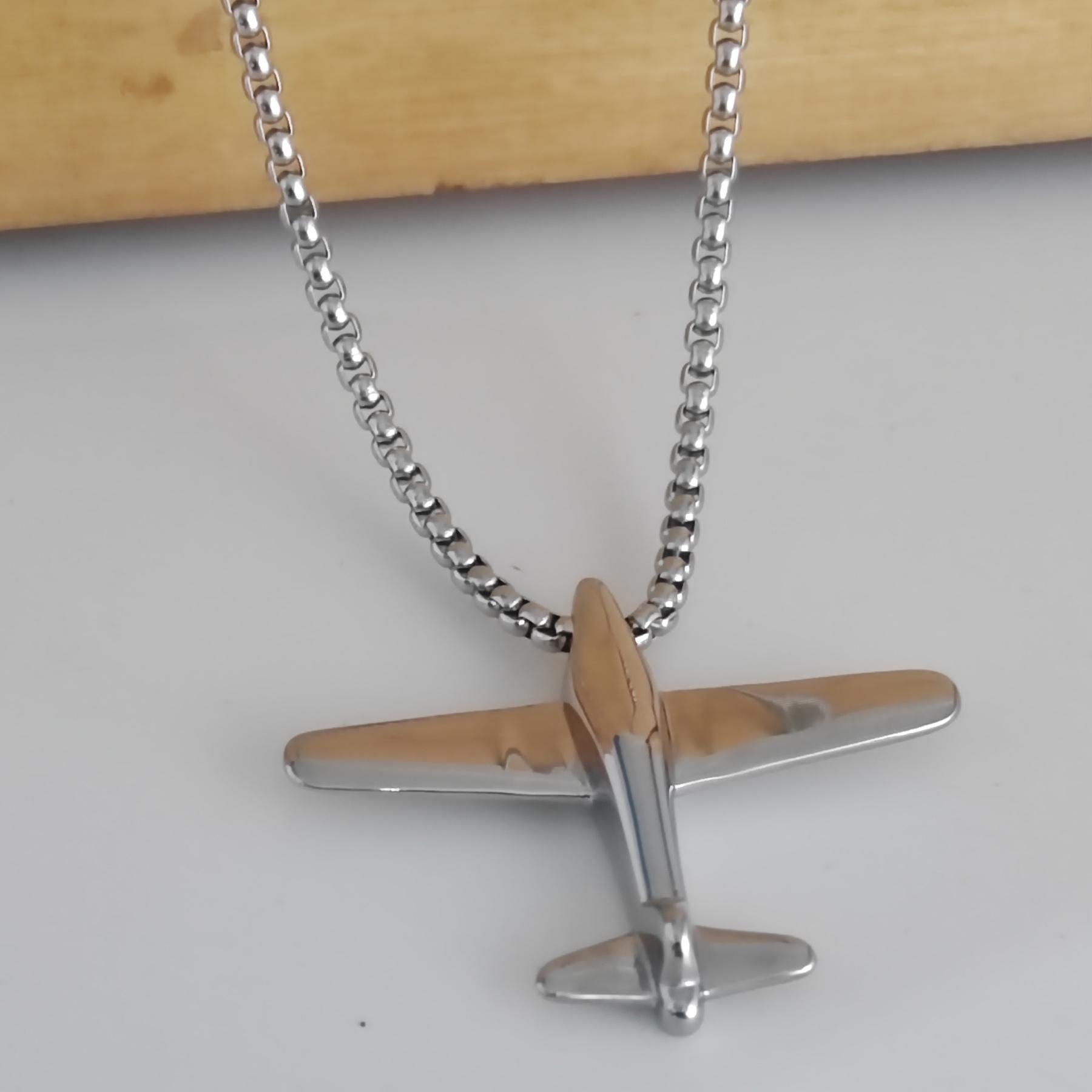 This Airplane-inspired Necklace is Designed for Aviation Enthusiasts ...