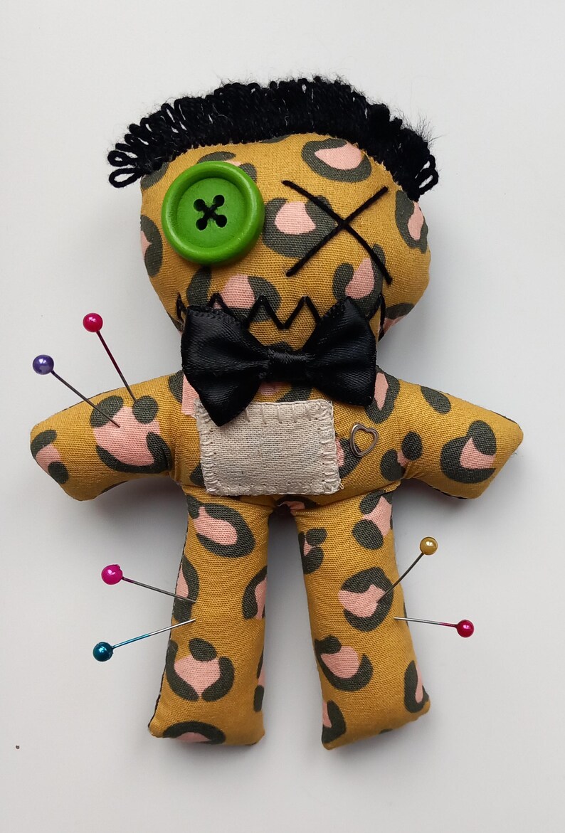 Boneco Voodoo Anti-Stress - Ímã de Geladeira - Almofada de Alfinetes ...