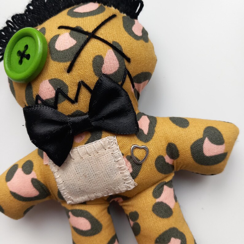 Boneco Voodoo Anti-Stress - Ímã de Geladeira - Almofada de Alfinetes ...