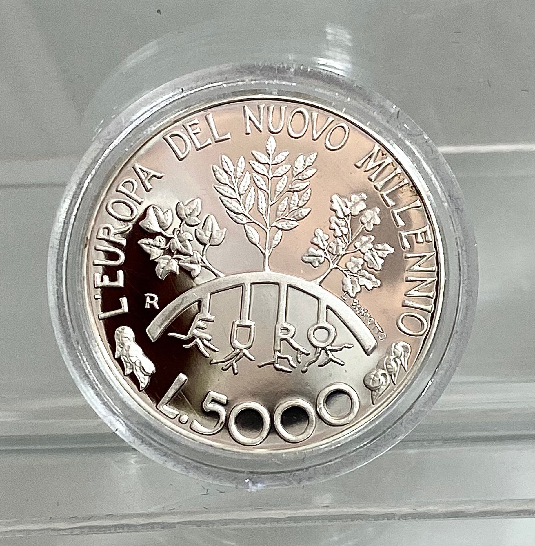 Collectibles 1998 San Marino Millennium 5000 Lira silver proof Two ...