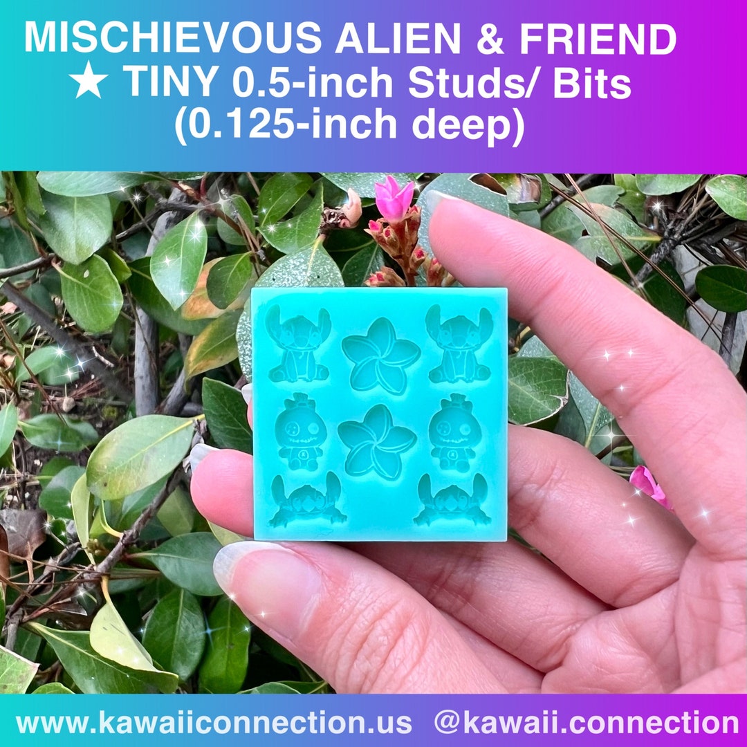 TINY 0.5-inch (0.125 Inch Deep) Mischievous Alien Dog Shaker Bits or ...