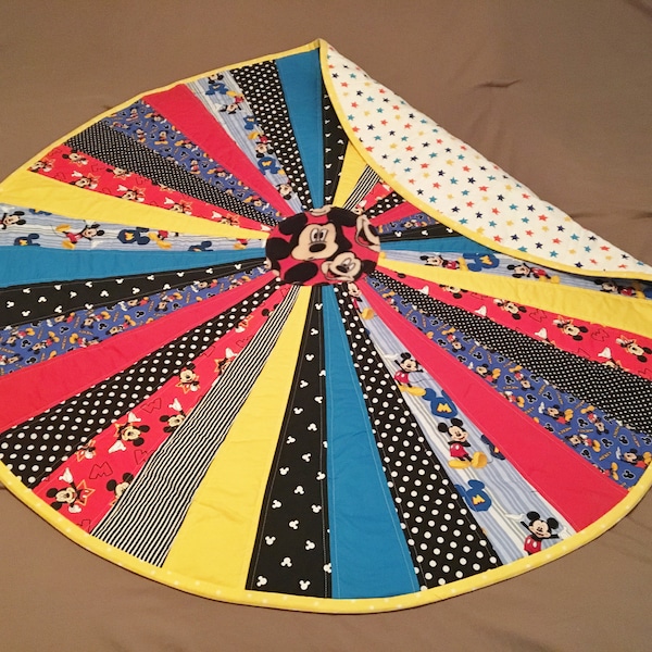 Round Table Quilt - Etsy