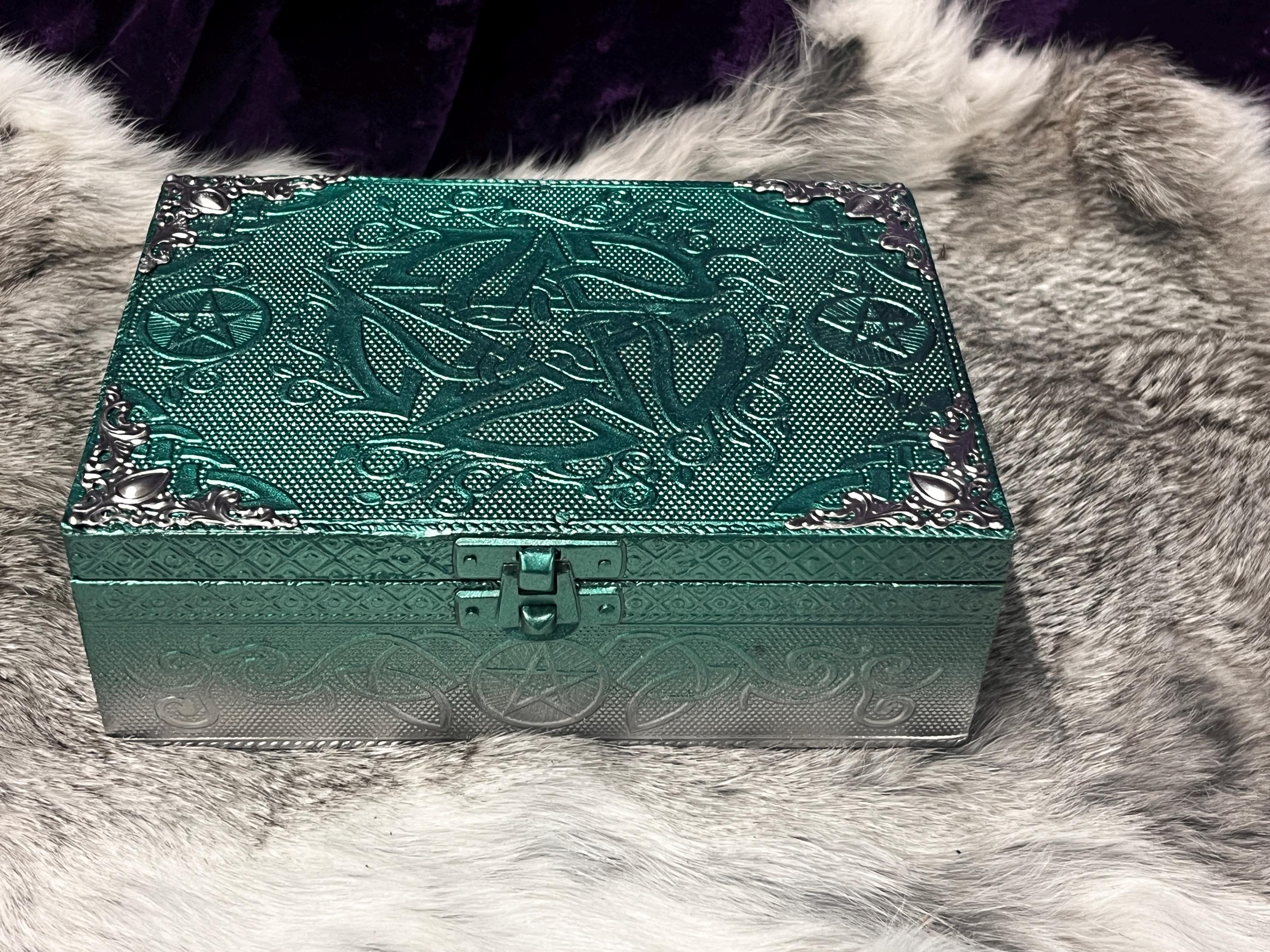 Green Celtic Pentagram Chest: Velvet Lined Altar Box With Silver ...