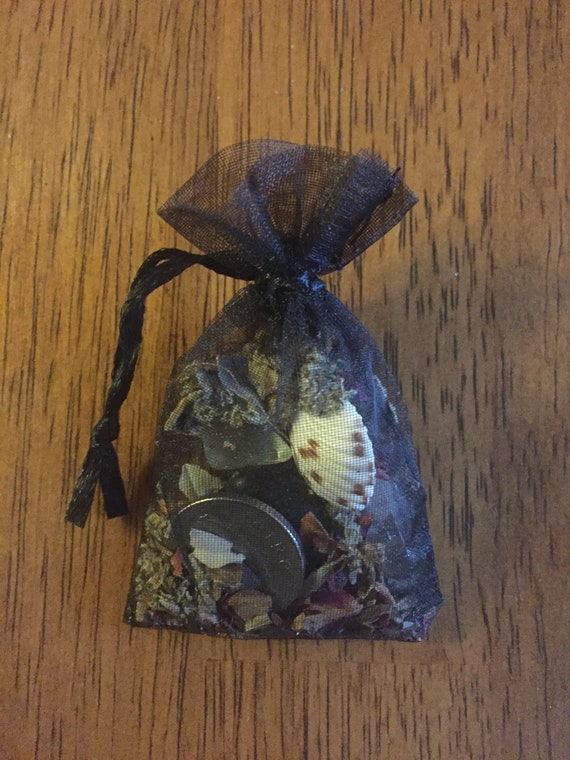 5 Charm Bags Sea Shell Coin Crystal River Rock Sea Glass - Etsy