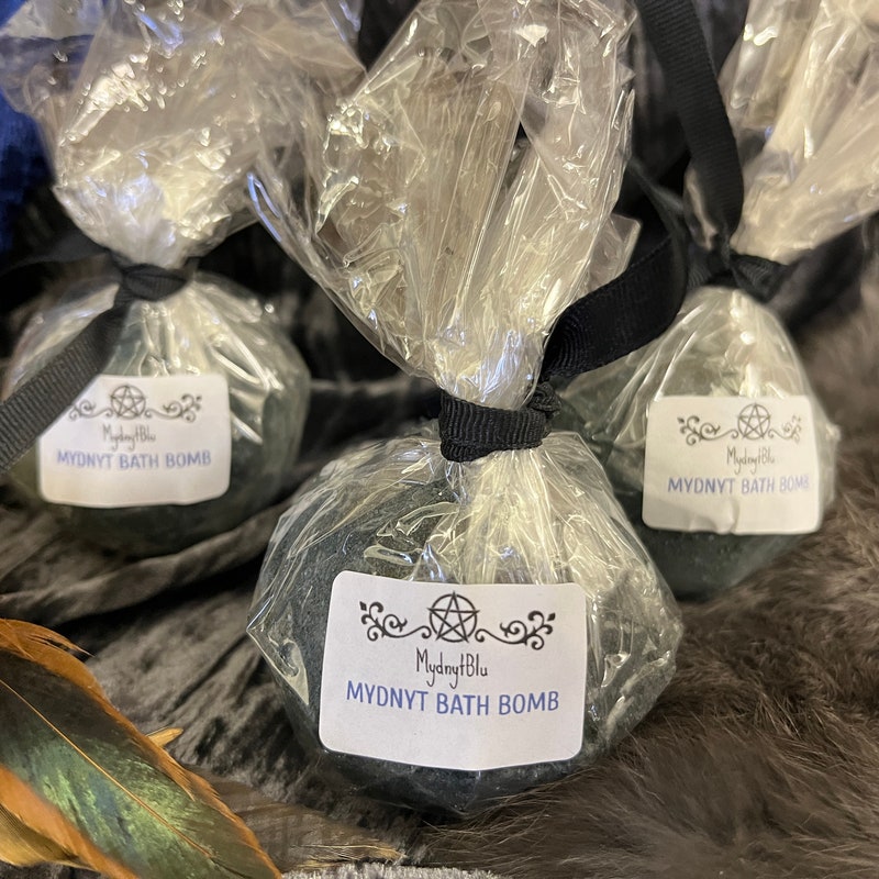 Gift Wrap Bath Bombs - 60+ Gift Ideas for 2026