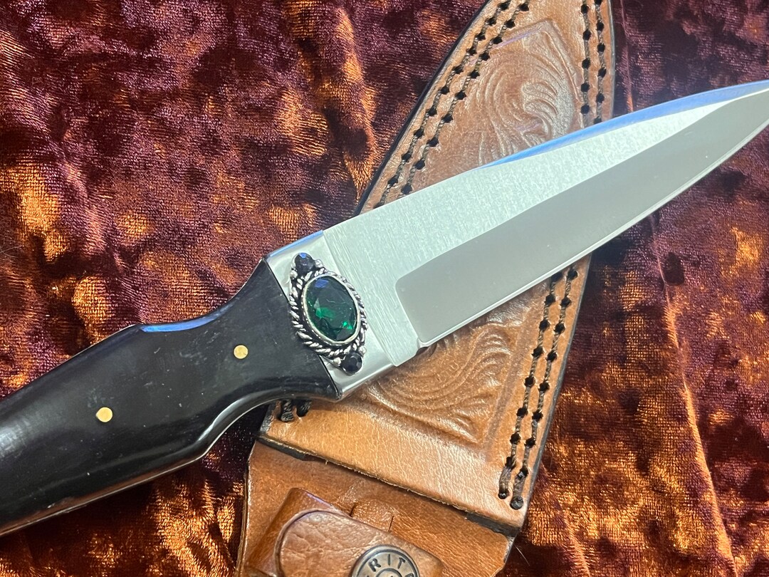 Athame Emerald Stainless Steel Black Horn Handle 9 Inches Leather ...