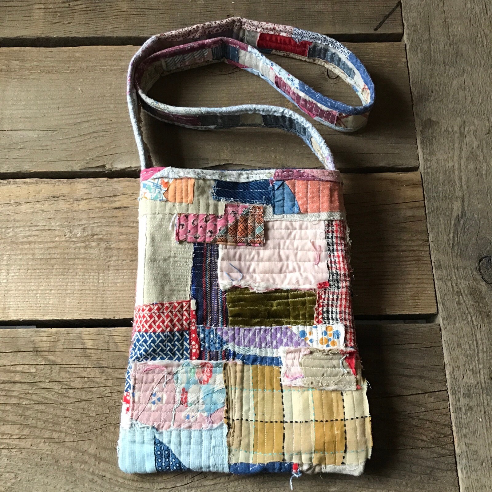 Handmade Cottagecore Vintage Fabric Patchwork Quilted Shoulder Bag ...