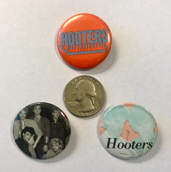Hooters Pin/Button * Pin Circa 1980s * Vintage * Orig… - Gem