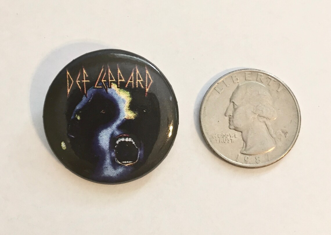 DEF LEPPARD Pin/button * Circa 1980s * Vintage * Original * Collectible ...