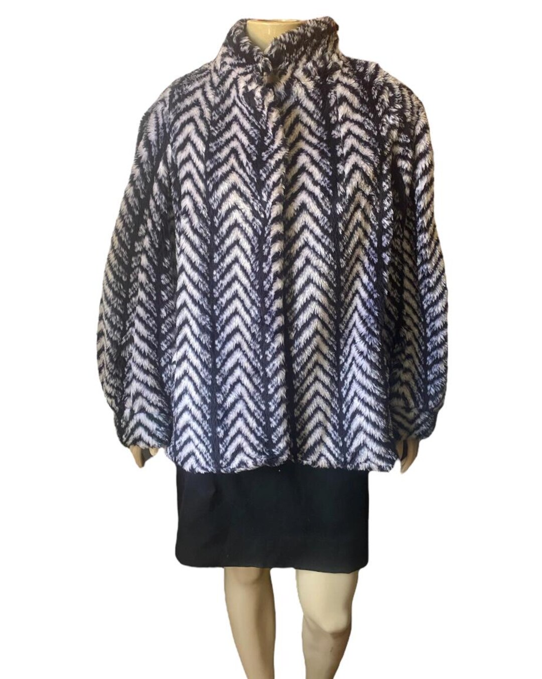 Vintage Black and White Zig Zag Faux Fur Coat - Etsy