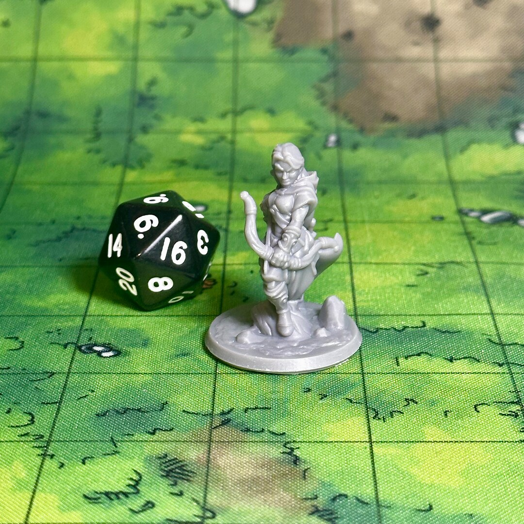 Ranger Female 01, 12k Resin Dungeons and Dragons Miniatures Dnd D&D ...