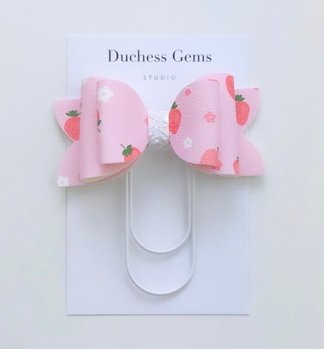 Strawberry Daisy Bow Paper Clip, Strawberry Field Flowers Pattern Bow ...