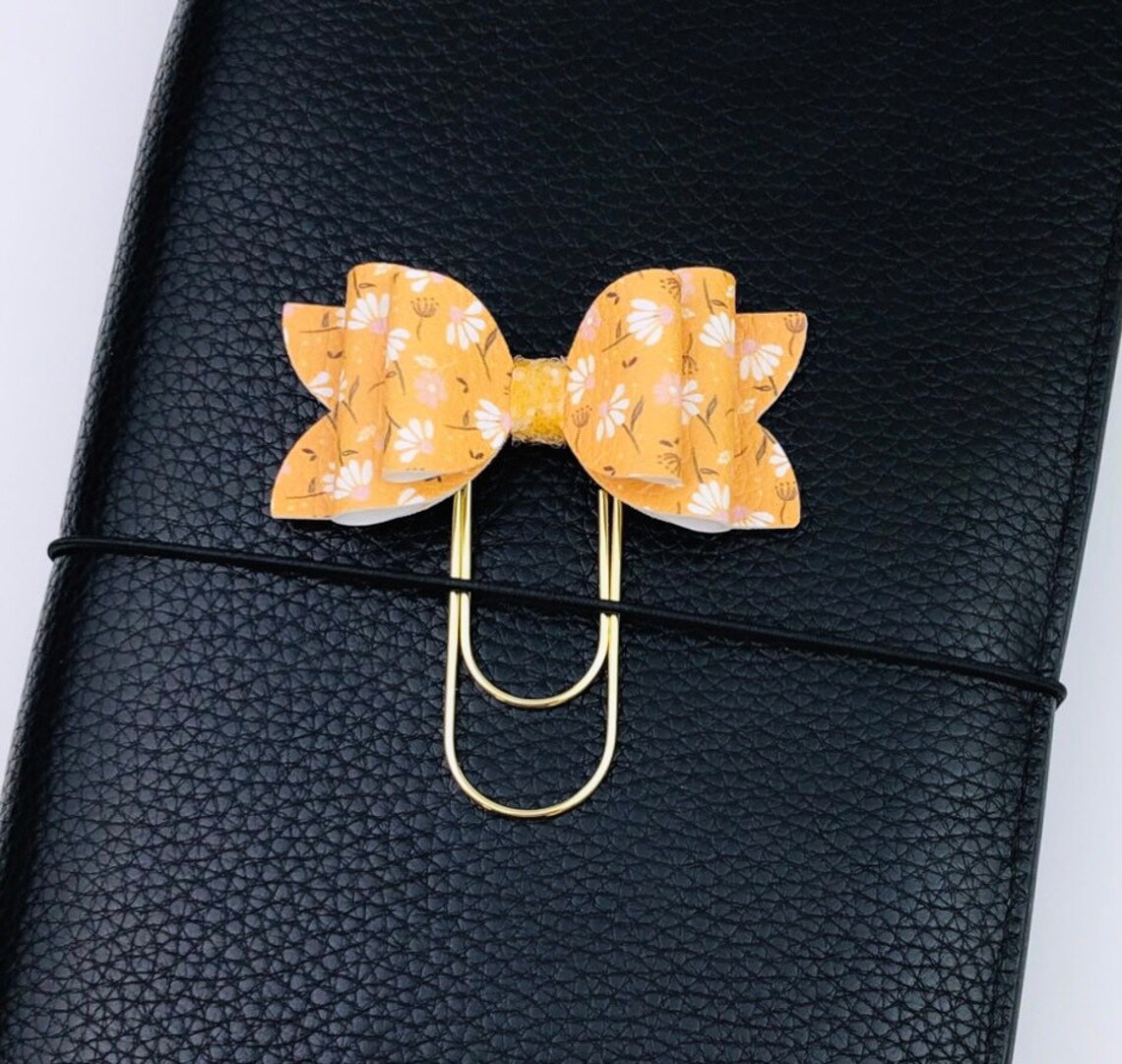 Daisy Floral Chloe Bow Paper Clip, Yellow Daisy Bow Paperclip, Bookmark ...