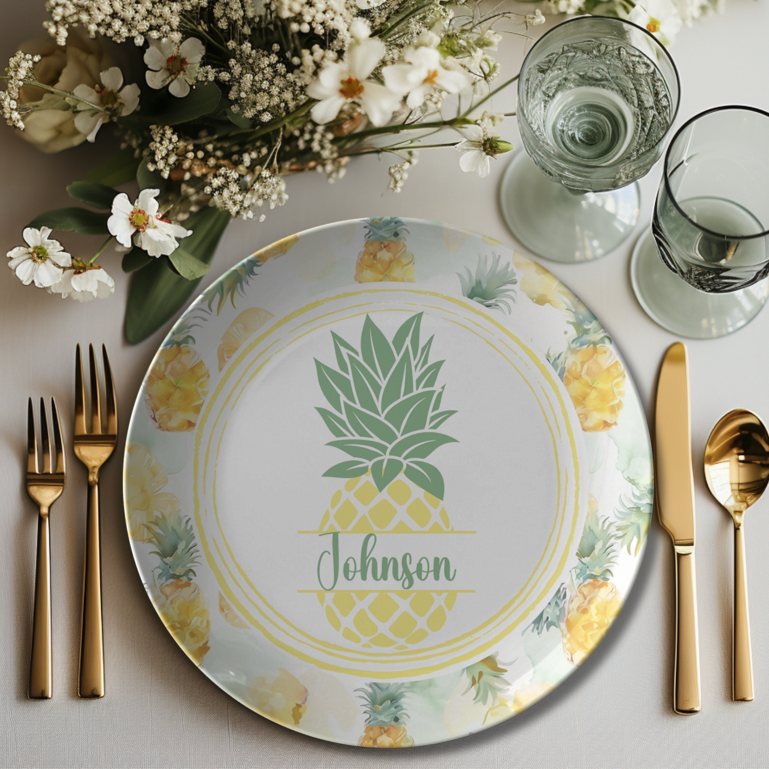 Custom Pineapple Family Name Platter - Personalized Pineapple Plate ...