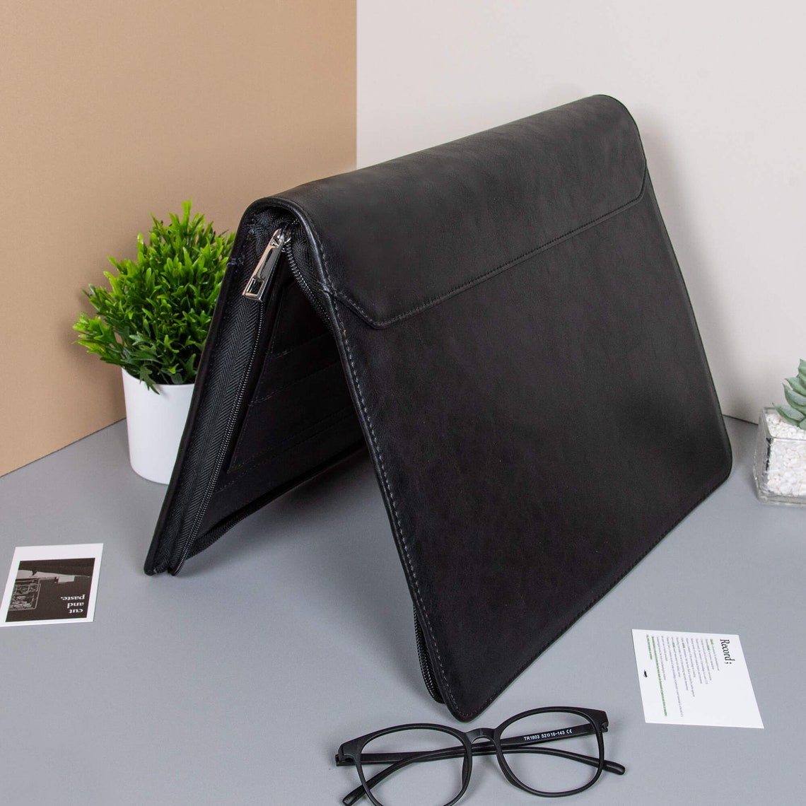 Monogramed Leather Padfolio With Zipper for Her, Custom Black Portfolio ...