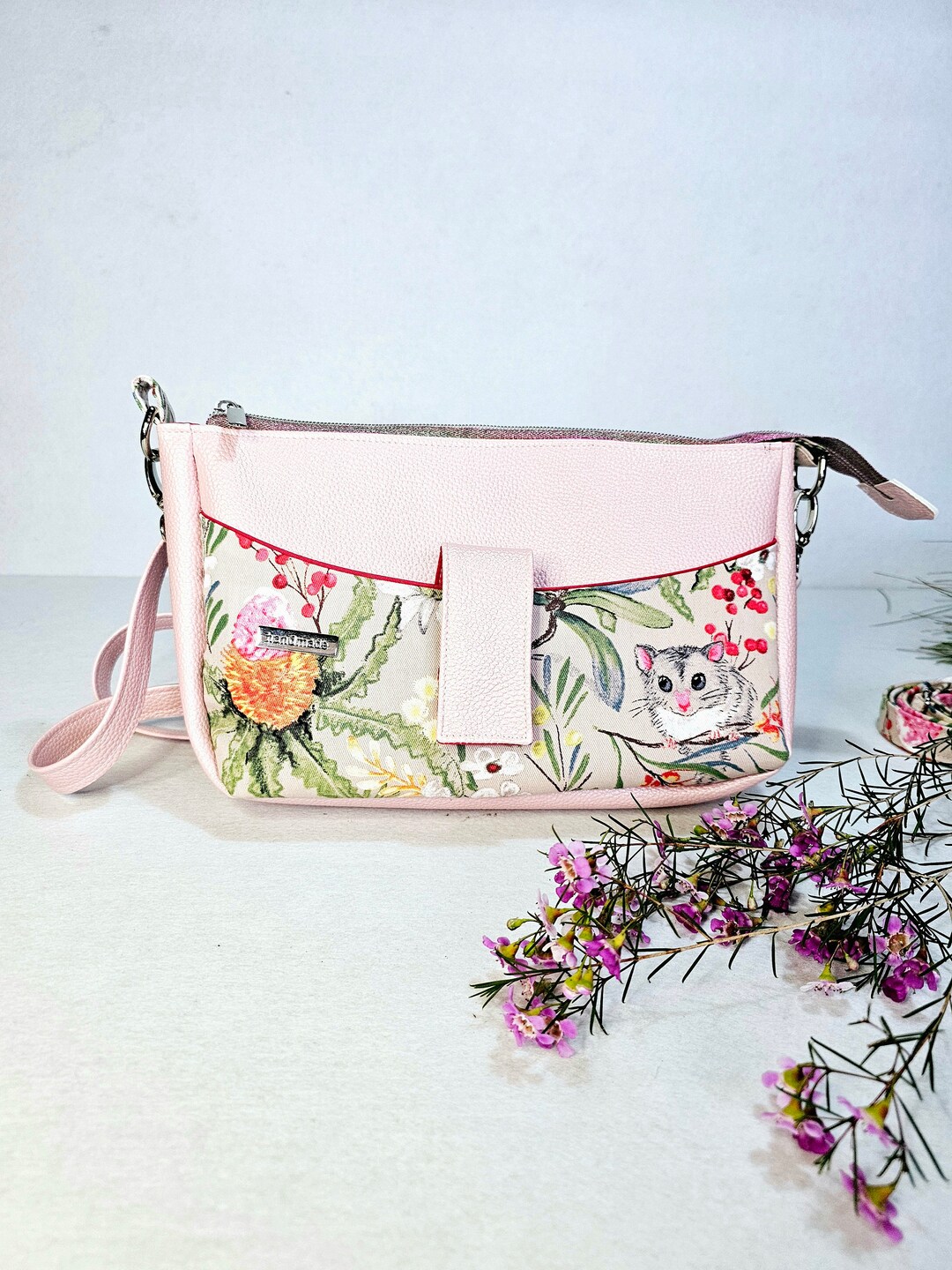 Possum in Australian Bush Large Crossbody Bag/native Plants Bag/ Possum ...