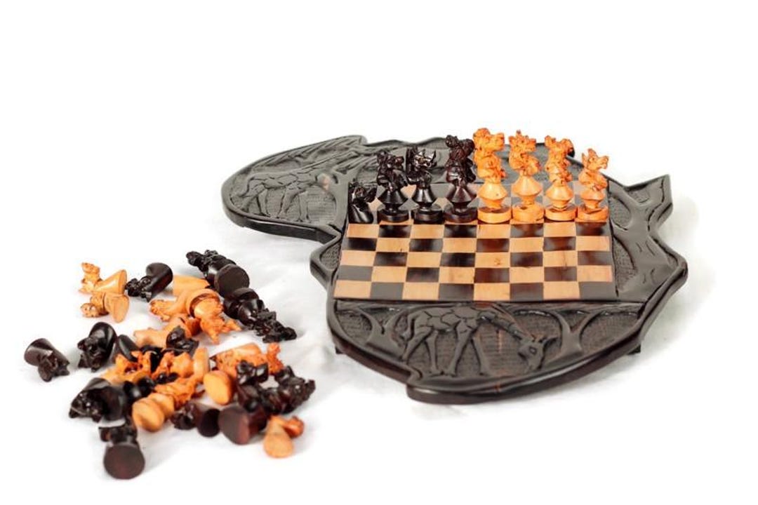 African Map Shaped Chess Set, Black Ebony and Olive Wood. Giraffe and ...