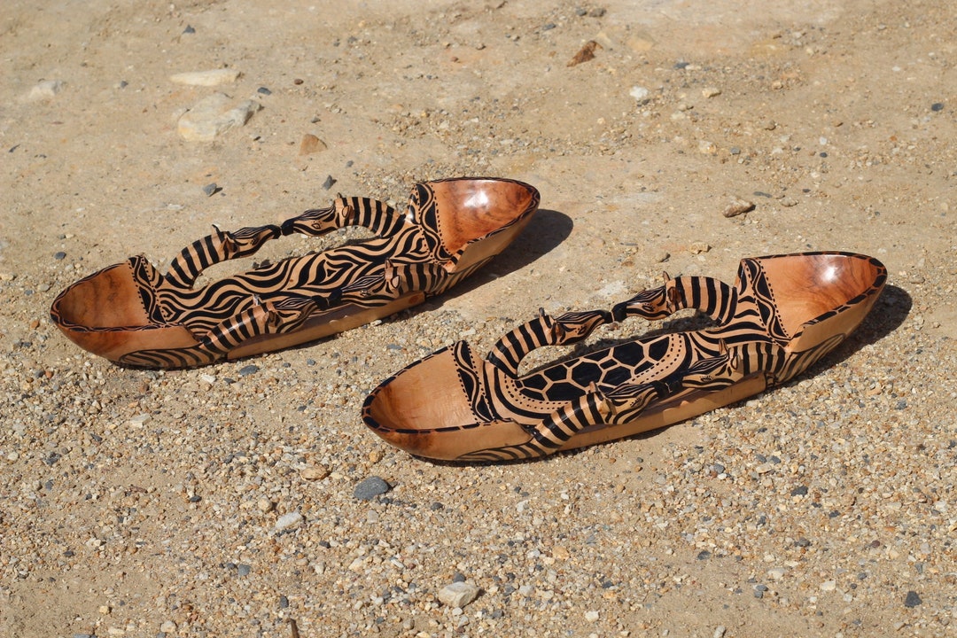 Kissing Zebras African Themed Bowls. Oval Shaped Painted Teak Wood ...