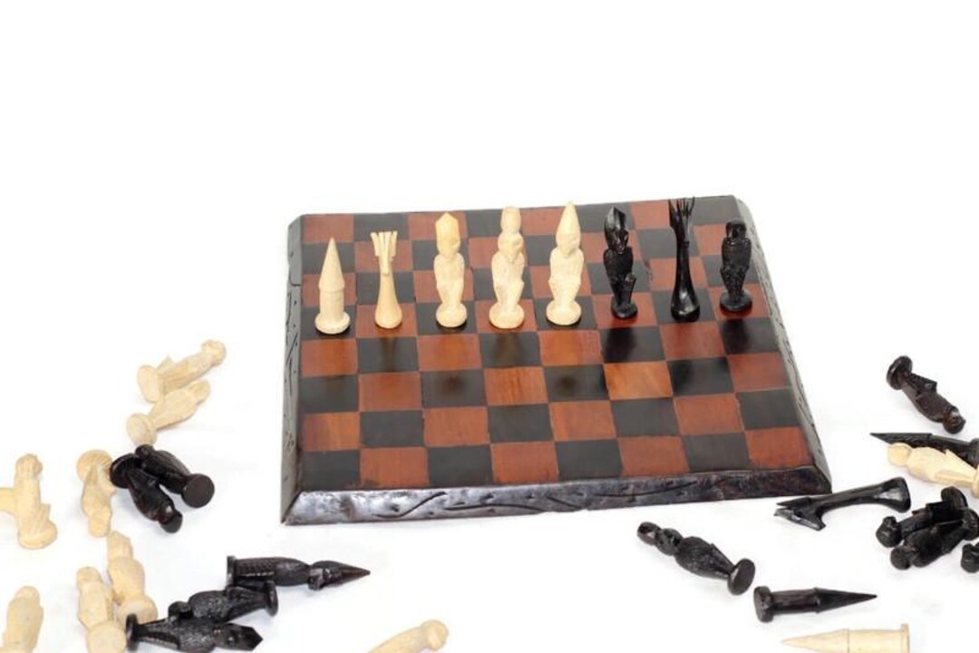 Malawian Handcarved Mix of Ebony and Mahogany Wood 30cm Board and ...