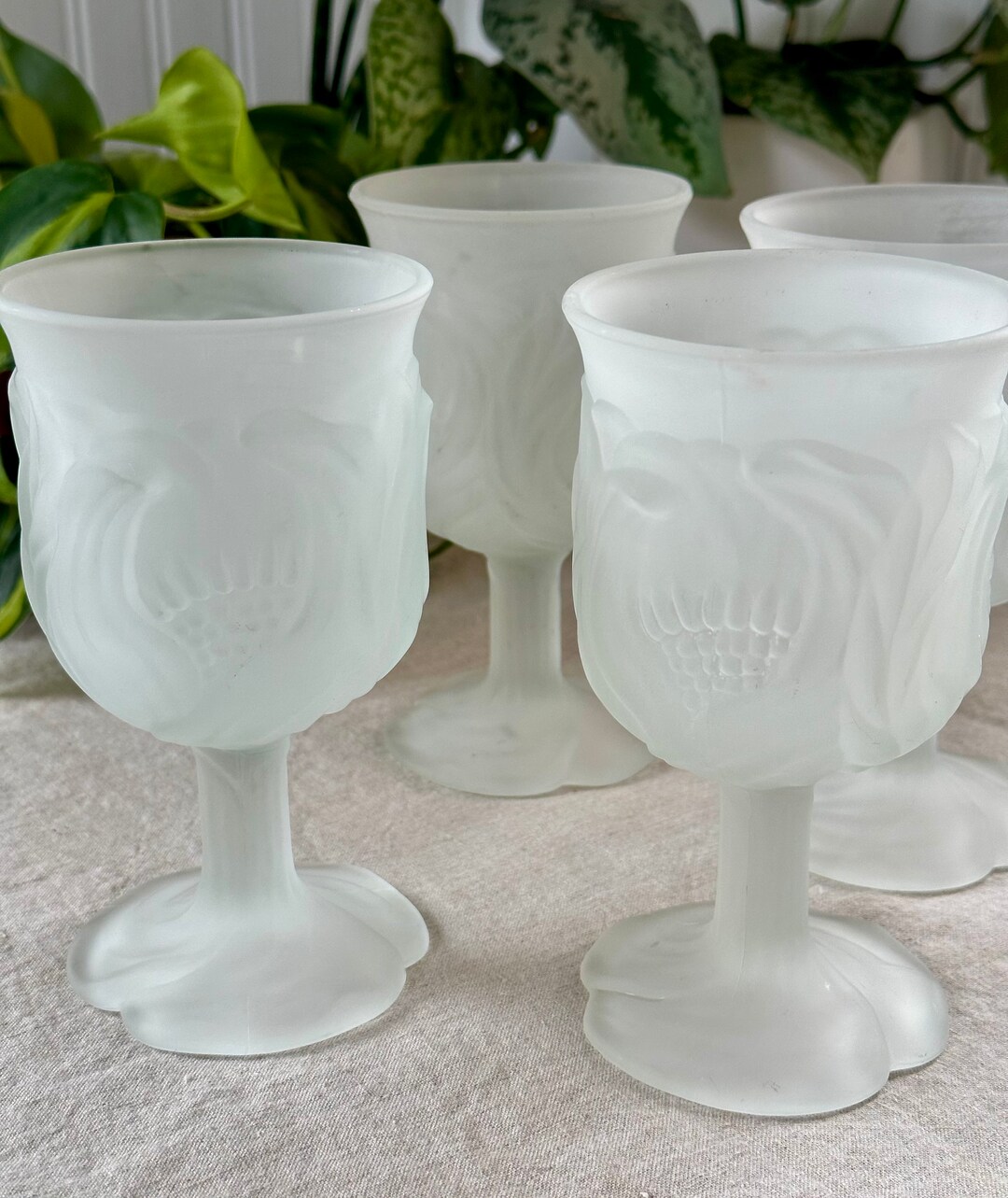 1979 Vintage Avon Frosted Satin Glass Goblets Wine Glasses, Set of 4 - Etsy