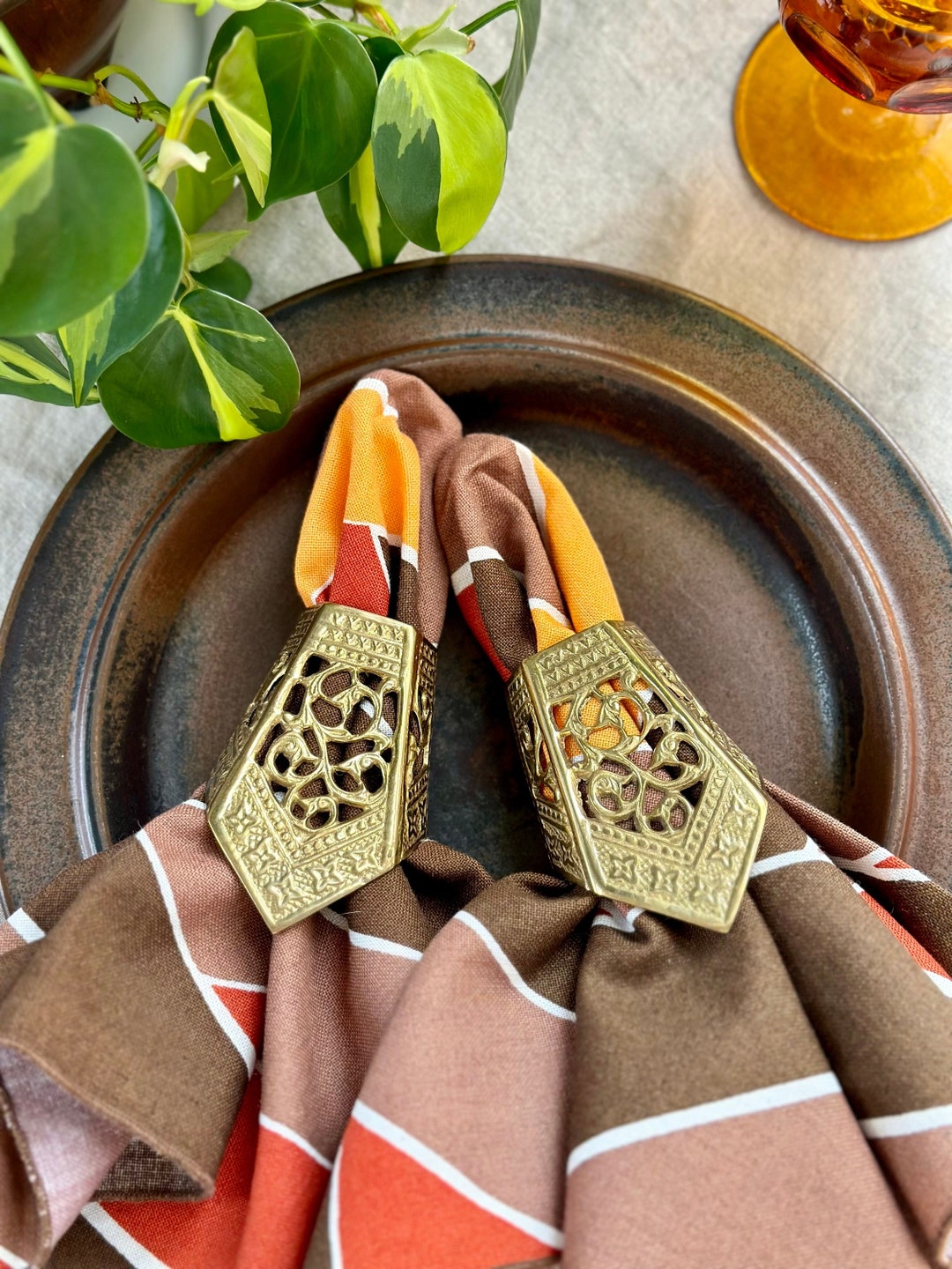 2 Vintage Heavy Brass Napkin Rings Filigree Tapered, Unusual - Etsy