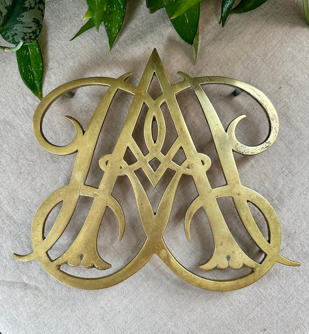 Vintage Brass Queen Anne Monogram Trivet - Williamsburg, Virginia ...