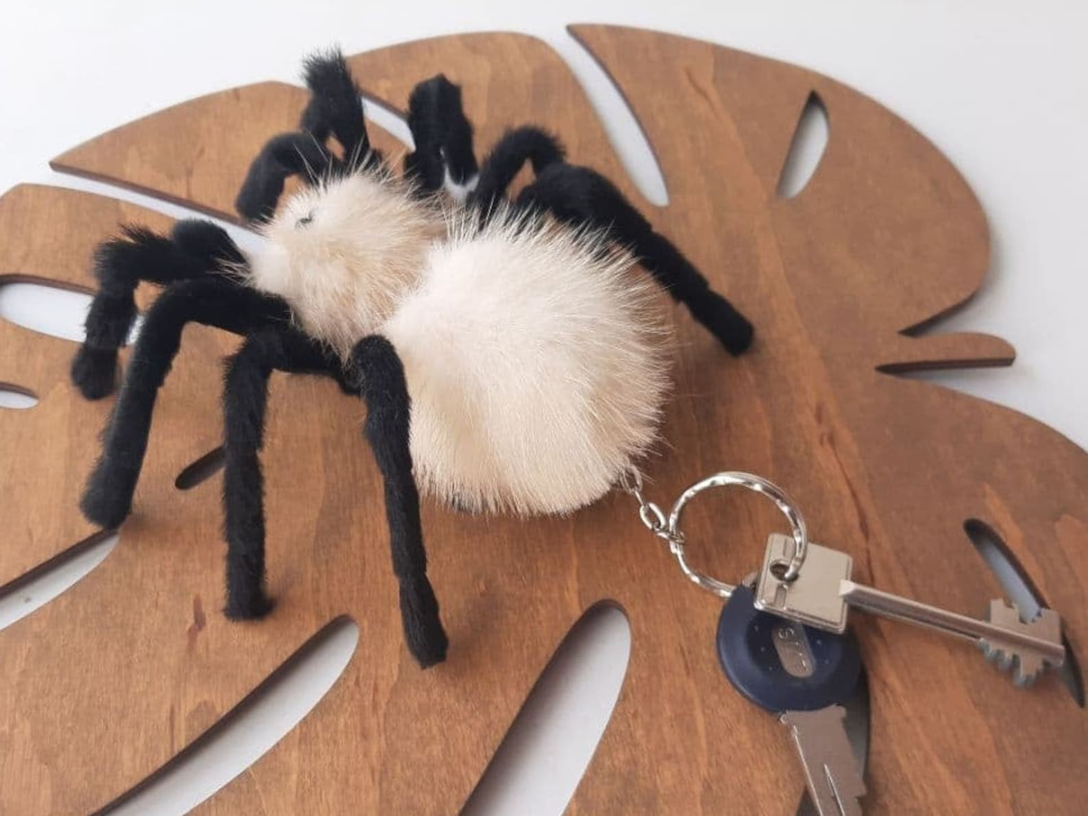 Spider Keychain Pom Pom Key Chain Funny Fluffy Car Accessories - Etsy