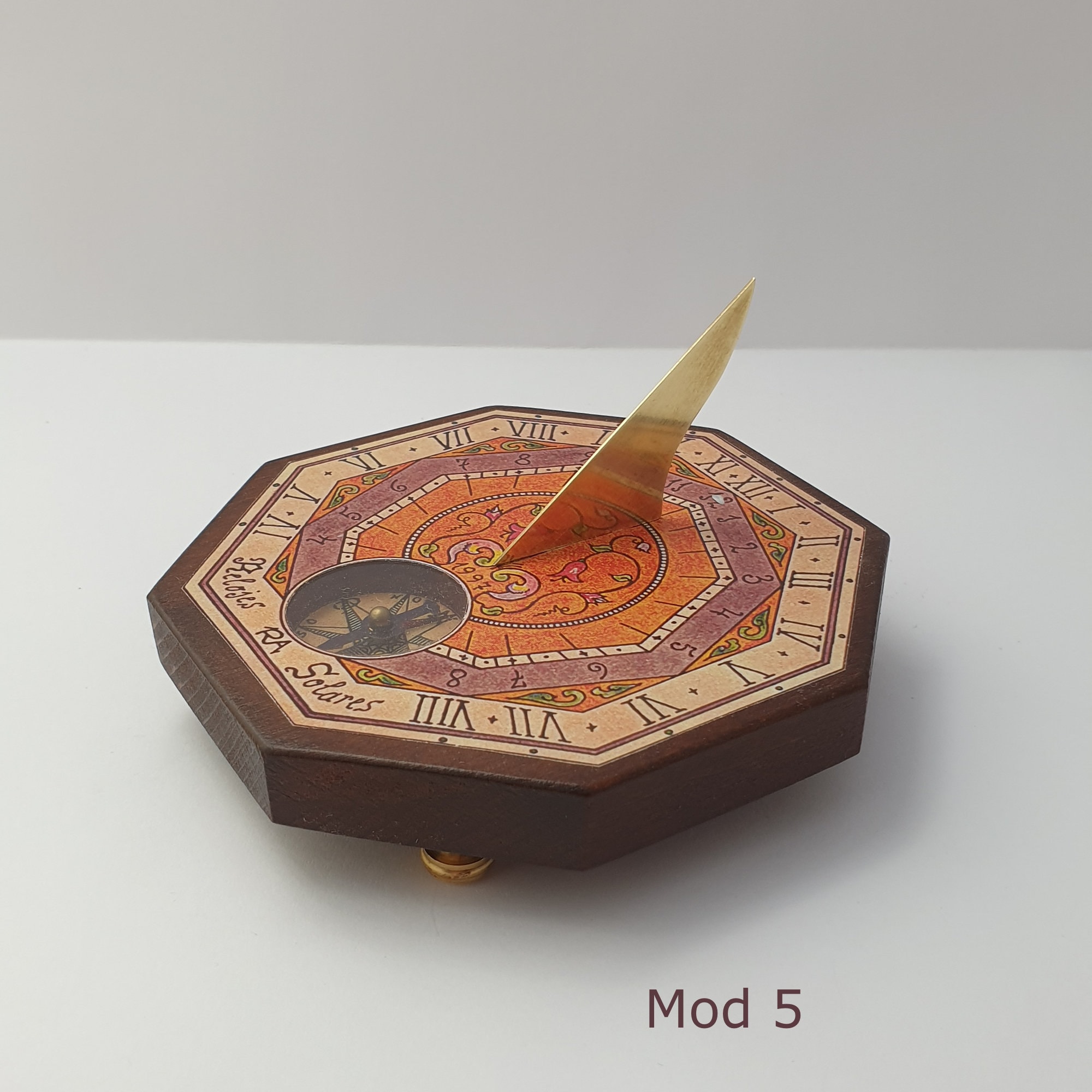 Sundial Horizontal Wooden Sundial With Compass for Orientation. Unique ...