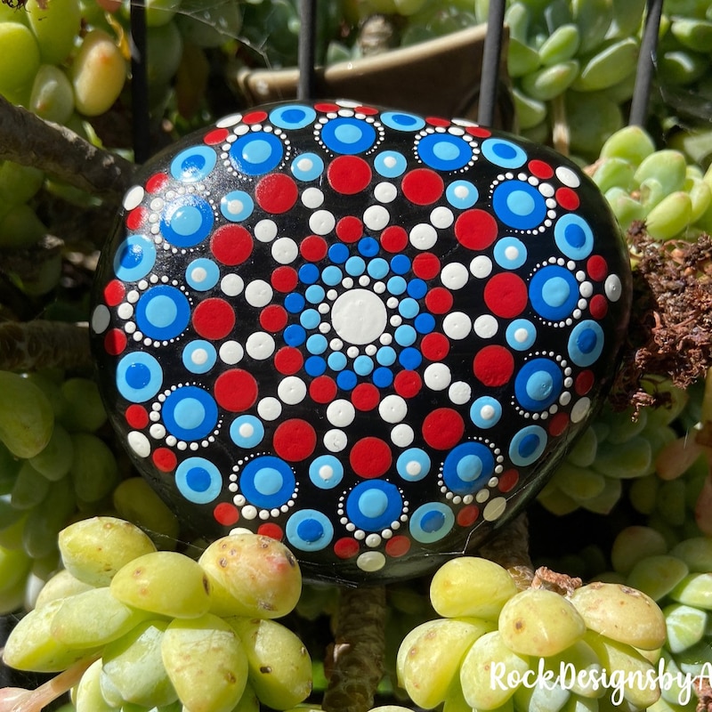 Mandala Rock - Etsy