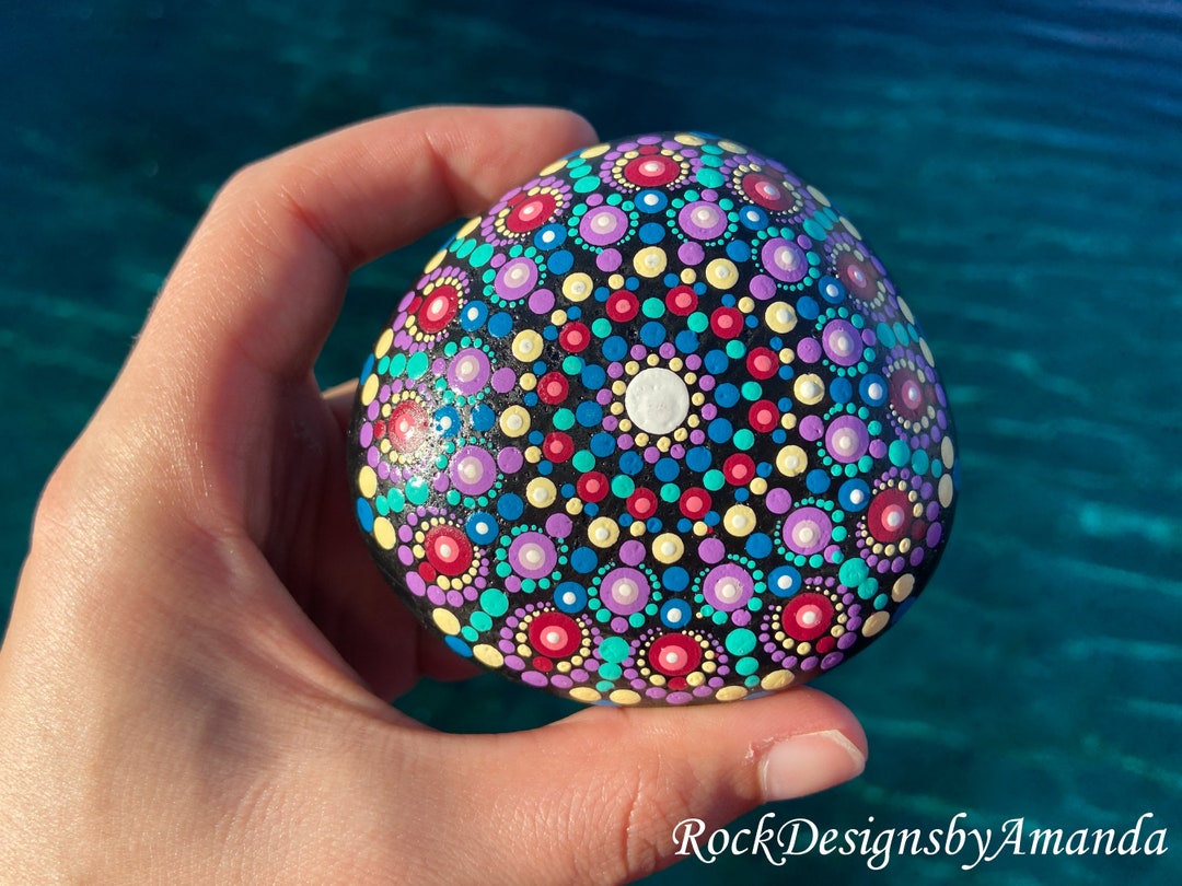 Painted Mandala Rock | Rock Art | Dot Rocks | Dot Art | Dot Painting ...
