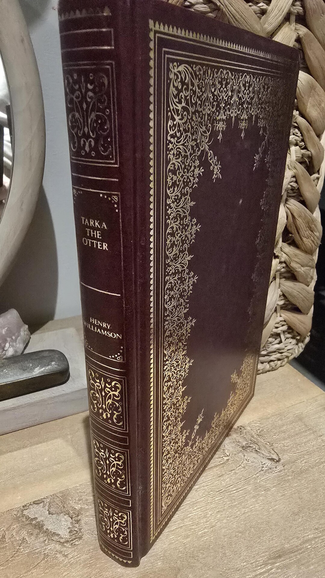Vintage 1982 Tarka the Otter Henry Williamson Guild Publishing Gorgeous ...
