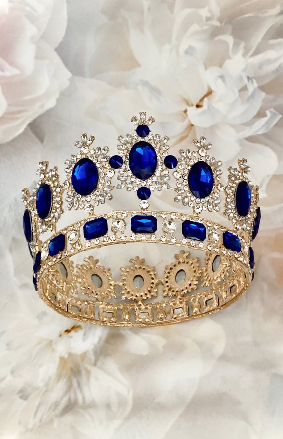 King And Queen Crowns Together